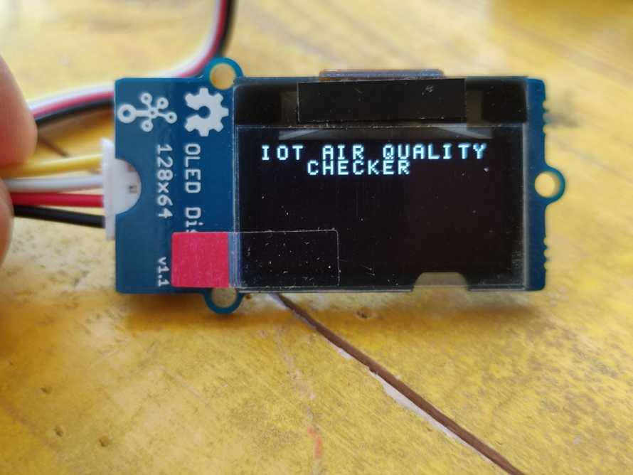 The OLED display, a few seconds after e reset
