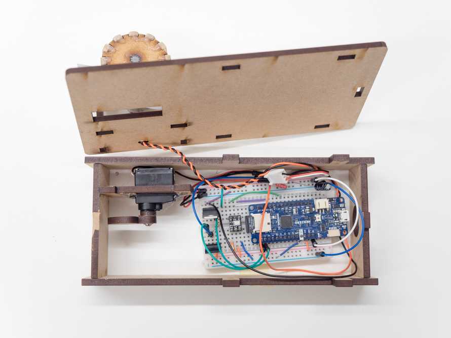 Make-It-Rain Clap Machine | Arduino Documentation
