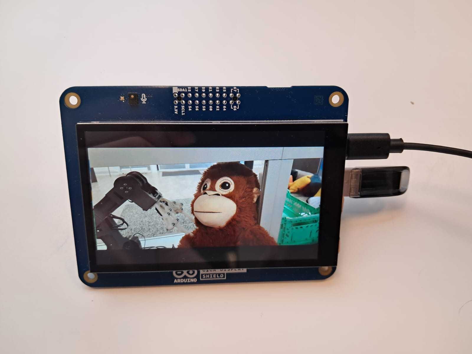 Display with image from USB